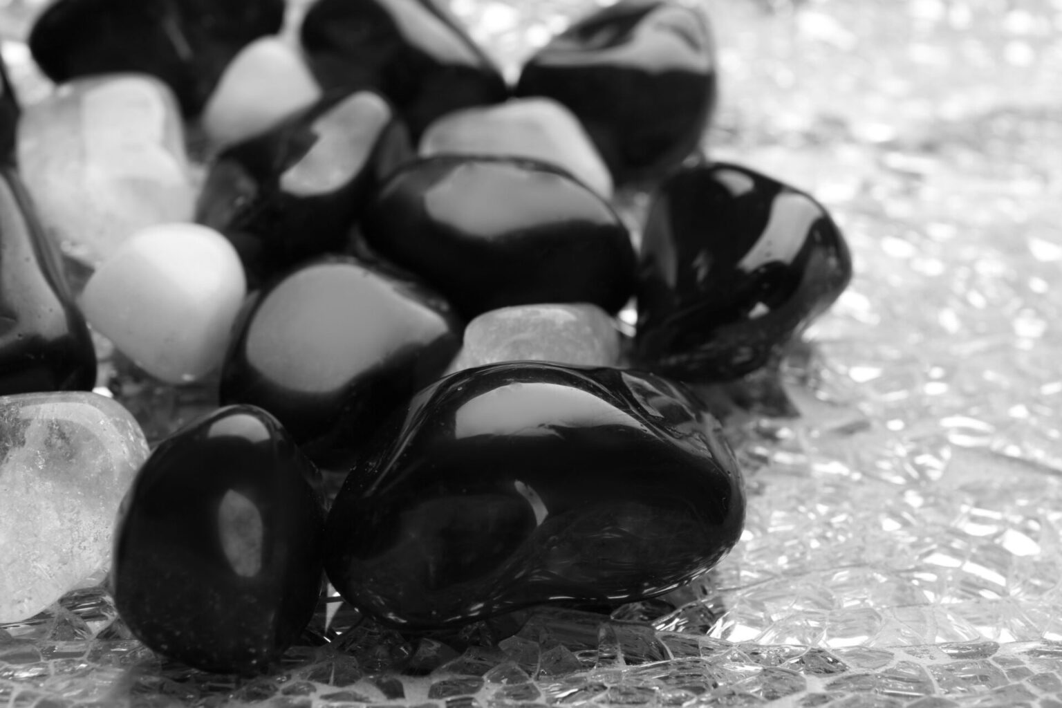 5 Healing Rocks and Crystals for Flawless Skin - 7 Beauty Tips